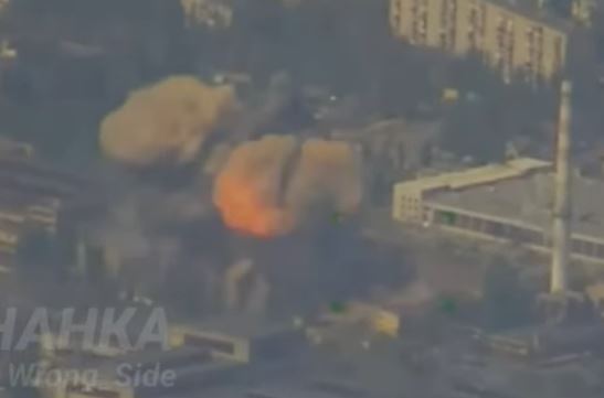 Iravunk.com | Ռուսաստանի ավիացիայի 3 տոնանայոց ФАБ-3000 սավառնող ավիառումբ ոչնչացրել է ...