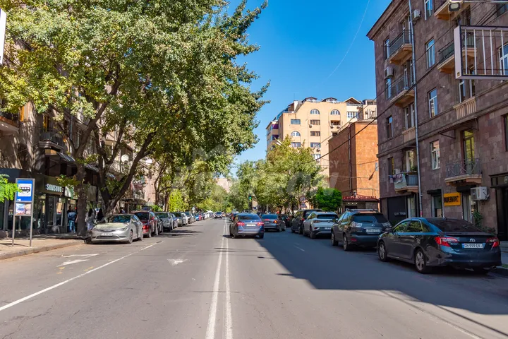 Iravunk.com | Սարյան փողոցում երթևեկությունը կդառնա միակողմանի