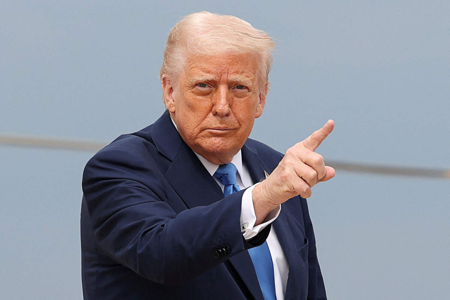 Iravunk.com | Ես գիտեմ, թե ինչ է ուզում Զելենսկին..Թրամփ