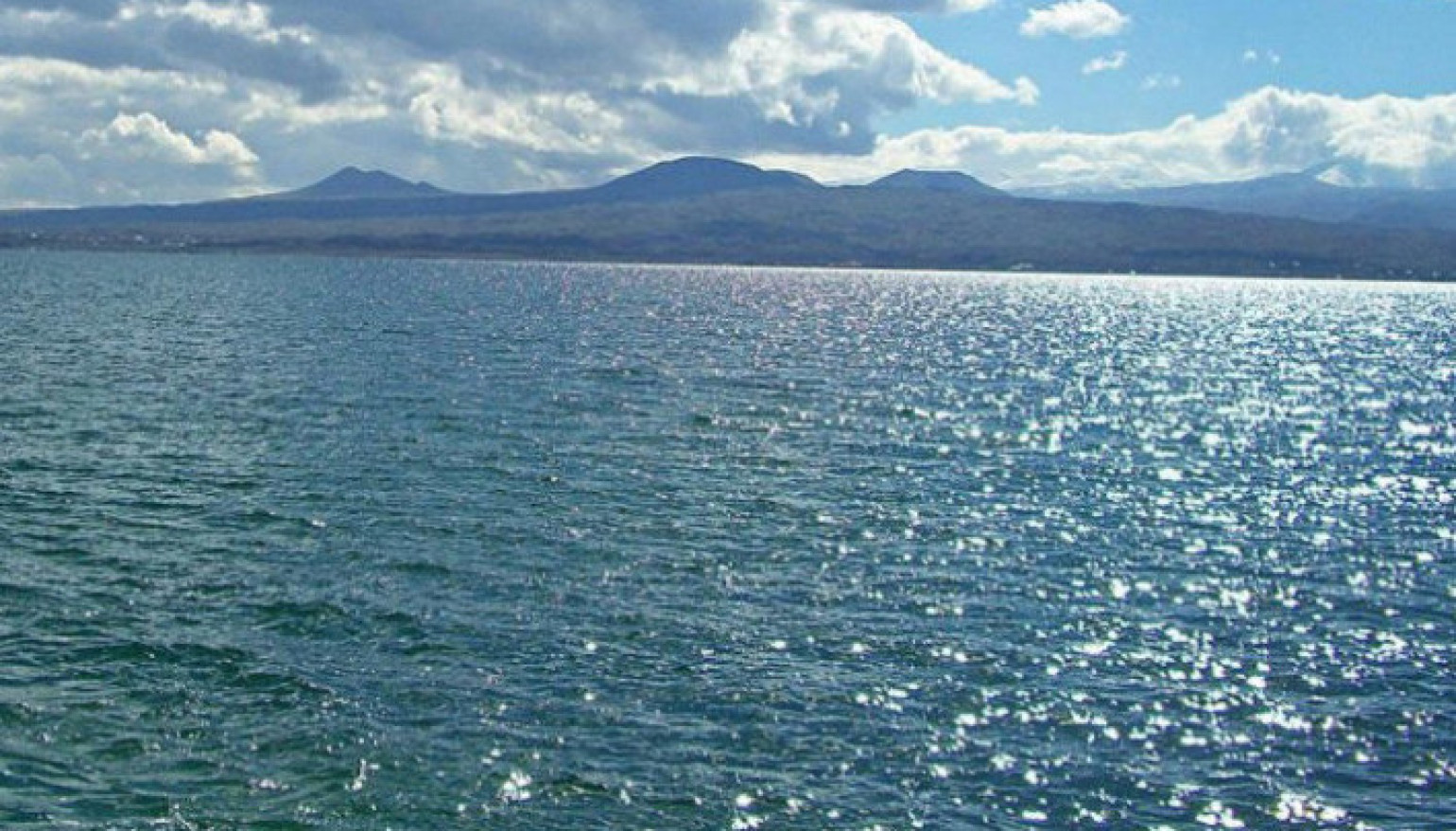 Iravunk.com | Սևանա լճից դեռահասին անվնաս դուրս են բերել ափ