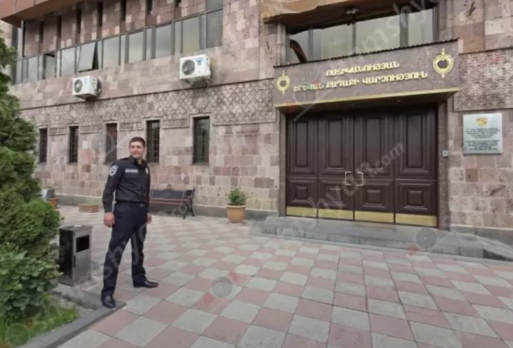 Iravunk.com | Երևանում 2 անչափահաս մարմնական վնասվածքներով տեղափոխվել են հիվանդանոց