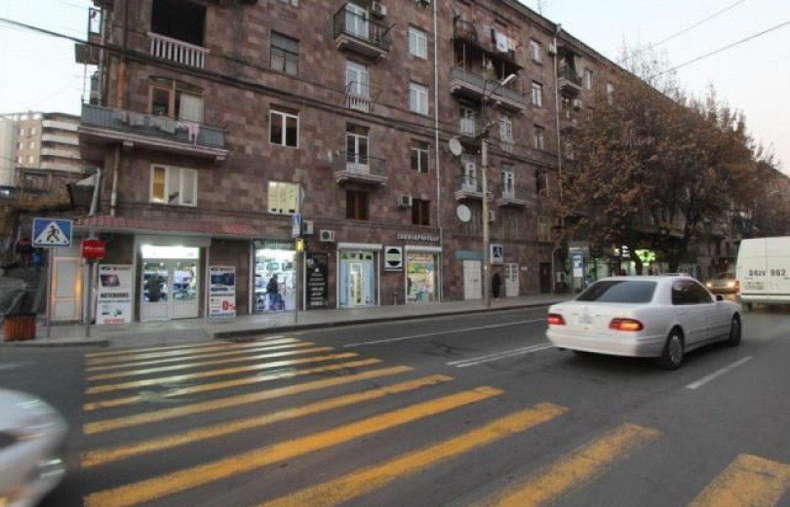 Iravunk.com | Երթևեկության փոփոխություն՝ Պարոնյան և Աբովյան փողոցներում