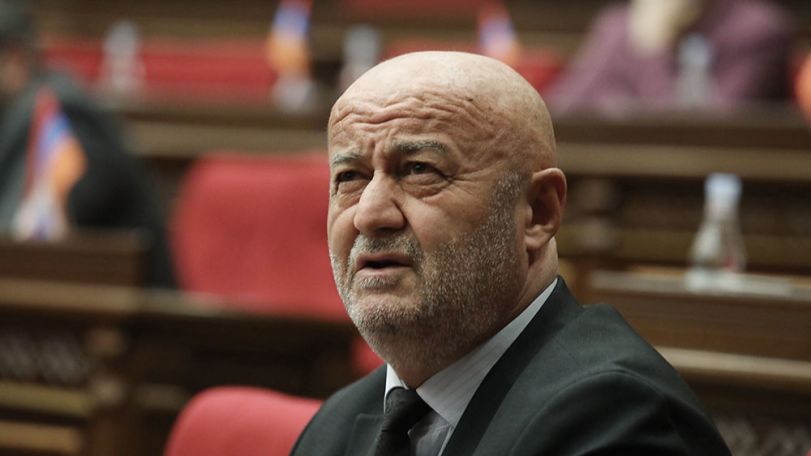 Iravunk.com | «Իրավունք». Աղազարյանի հավանական արկածները «Երեւան Սիթիում»