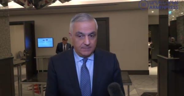 Iravunk.com | Գազի գինը սահմանին 2024-ին չի փոփոխվի. փոխվարչապետ Գրիգորյան