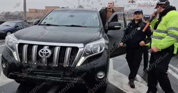 Iravunk.com | Ֆինանսների նախարարի վարորդը մեքենան վարել է առանց համարանիշների. պարեկները «բռնել ...